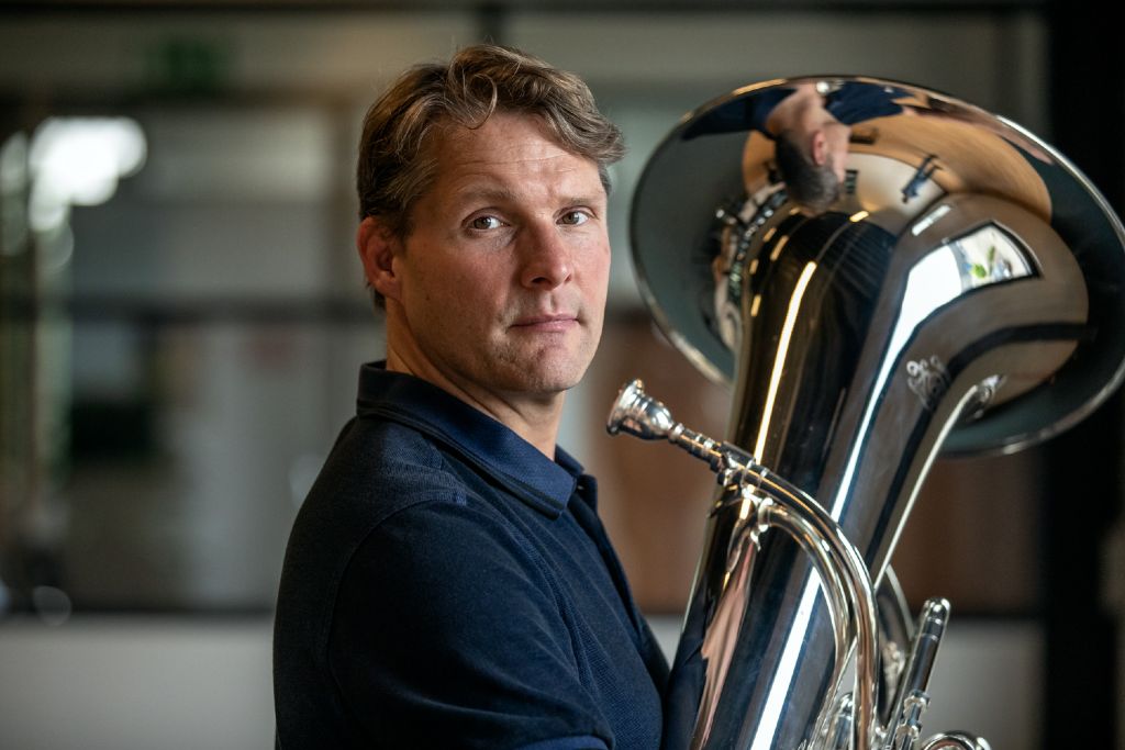 Perry Hoogendijk | Adams Artiest