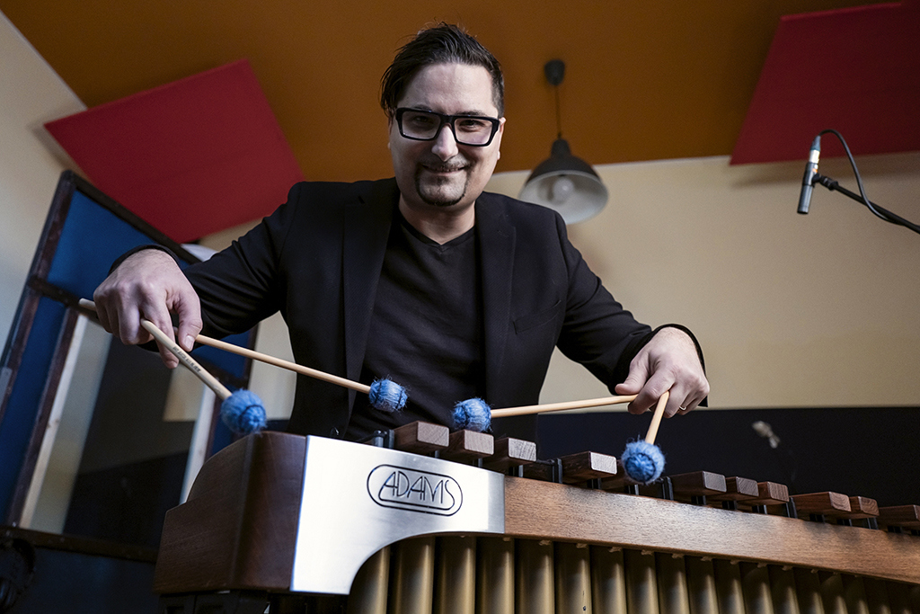 Marco Pacassoni | Adams Artist