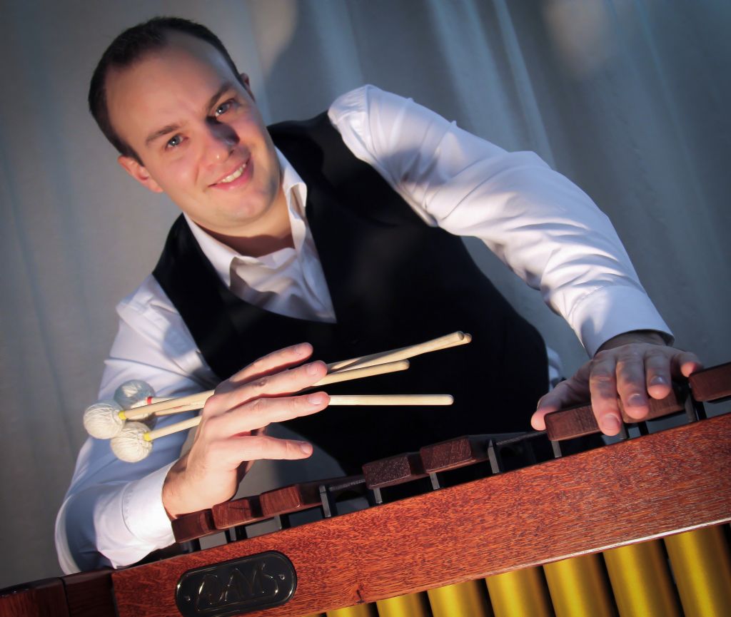 Andrew Wiering | Adams Artist