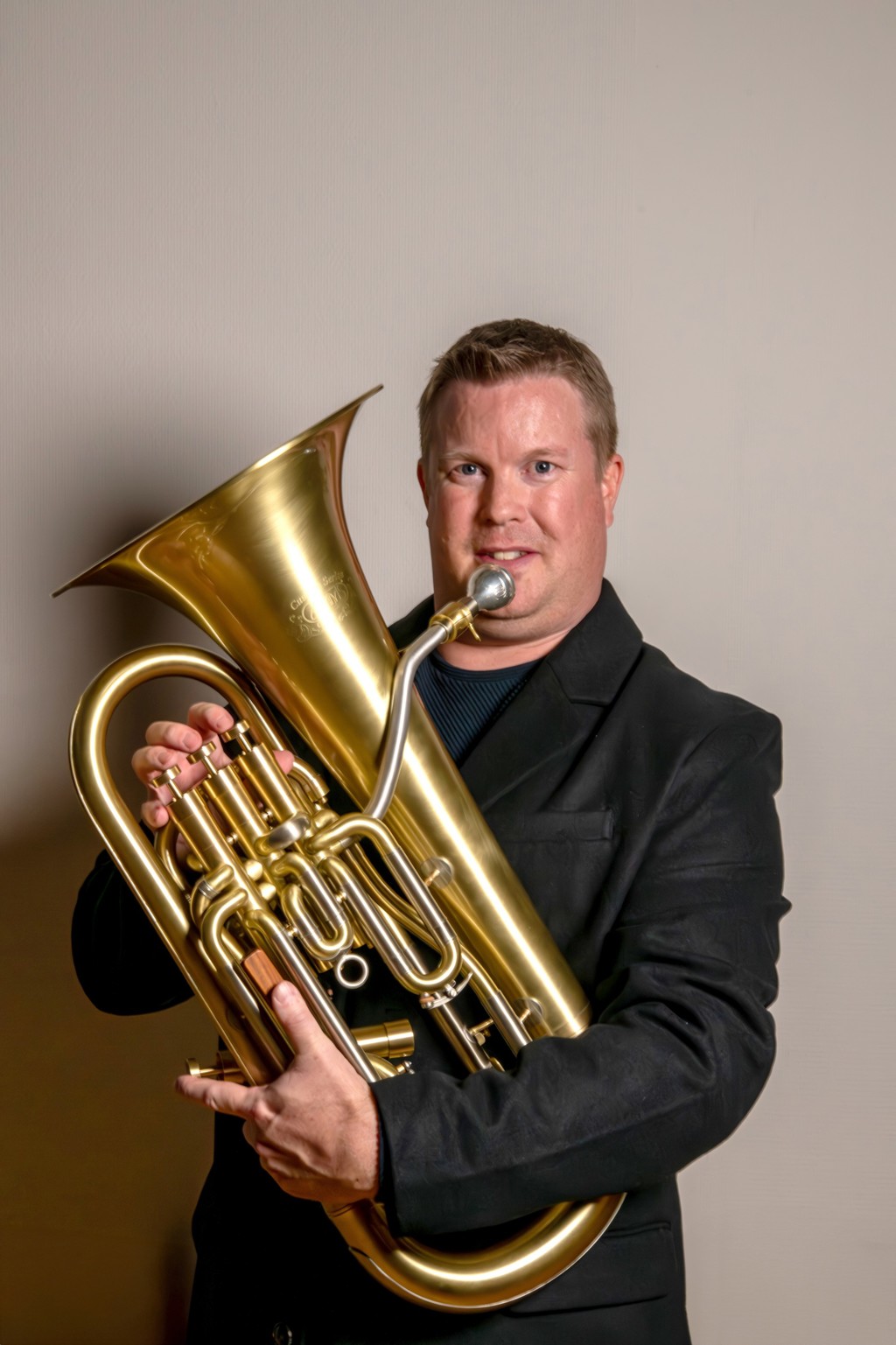 Michael Husner | Adams Artist